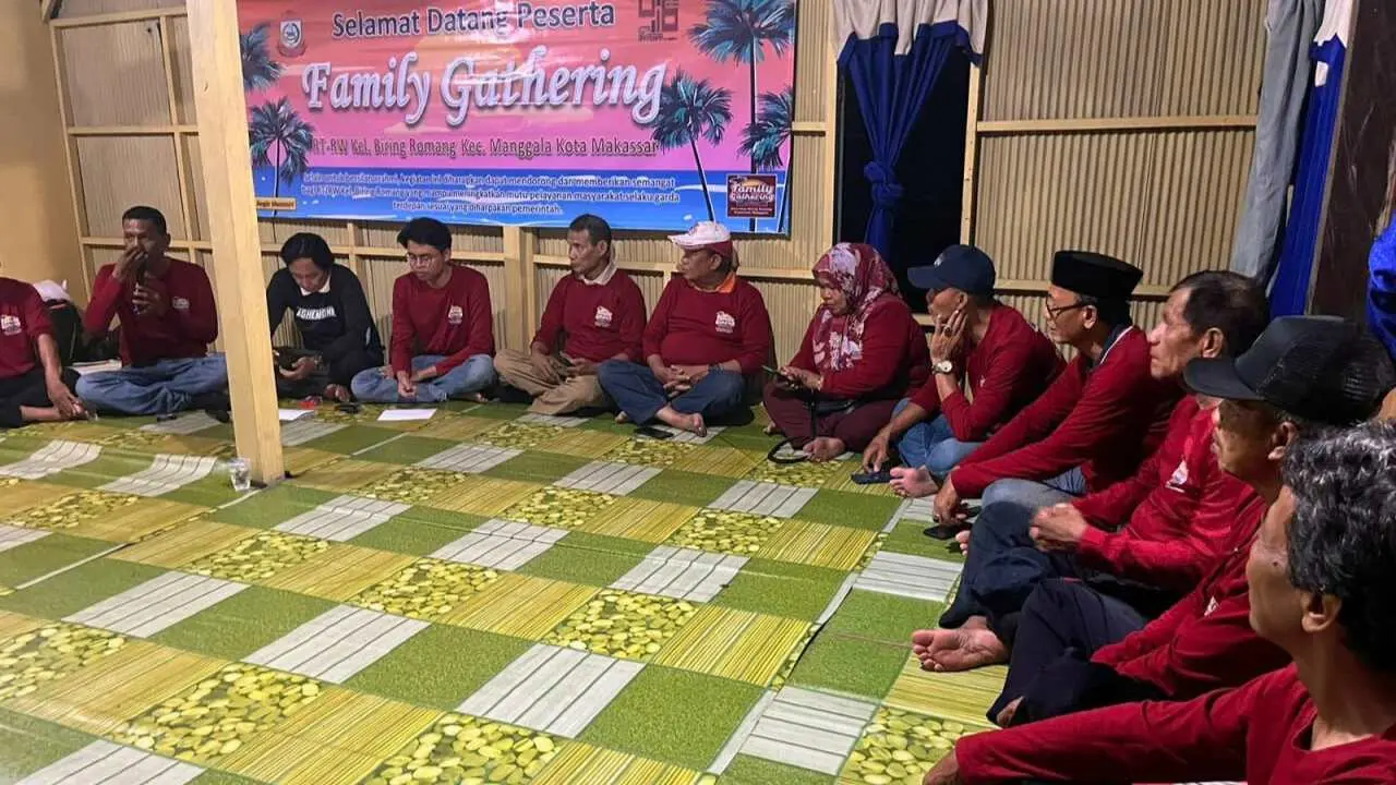 RT/RW Kelurahan Biring Romang Awali Tahun 2024 dengan Family Gathering ...