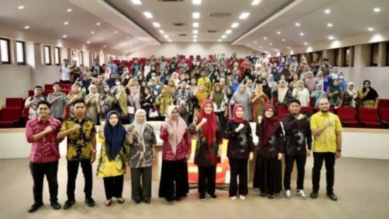 Diskop UKM Makassar Gelar Evaluasi Enumerator Pengelola Sistem database ...